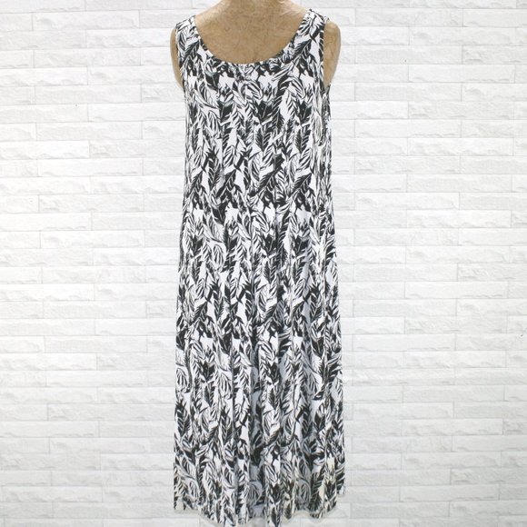 George | Dresses | George Dress Sleevless Feather Print Black And White ...